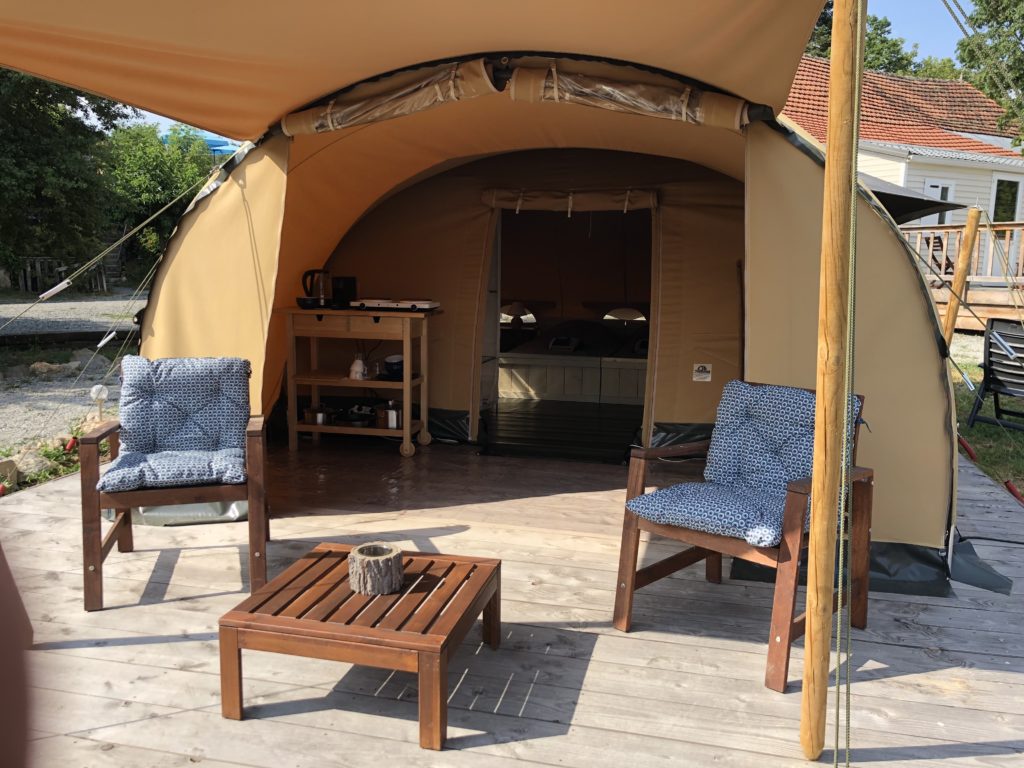 Accommodaties - https://www.resortbousset.com